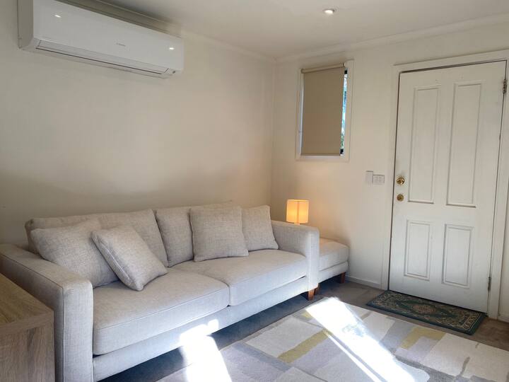 Highview Cottages - Lower Cottage In Warburton - Currawong Rd