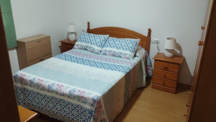 1 Cama Matrimonio Y 2 Individuales - Ciudad Real