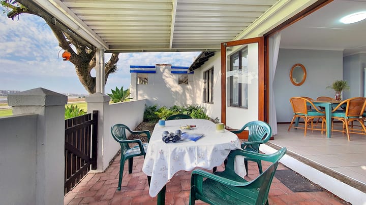 Paradise Beach Cottage #20 - Jeffreys Bay