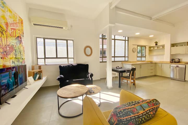 Specious & Revonated 2br Near The Beach! - Tel Aviv-Jaffa