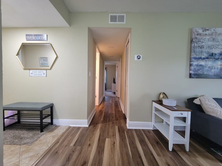 Comfortable 2 Br/2 Bath Condo - ラーゴ, FL