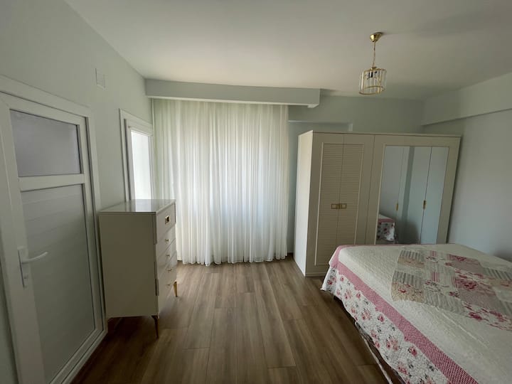 Yeni Ev Ve Mobilya. Deniz 1km - Erdemli