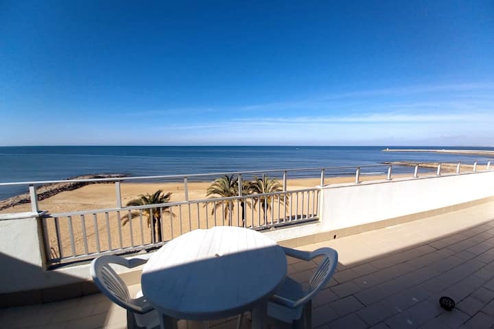 Amazing Beach Front Apartment - Quarteira