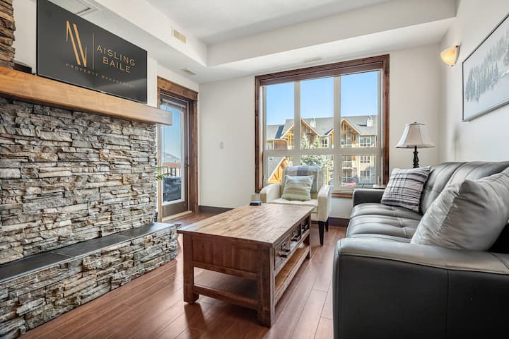 Stone Hearth | Pool | Hot Tub | Hot Springs - Radium Hot Springs