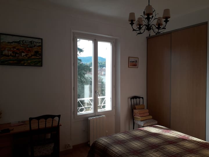 Chambre Dans Un Ancien Domaine Des Parfumeurs - Grasse