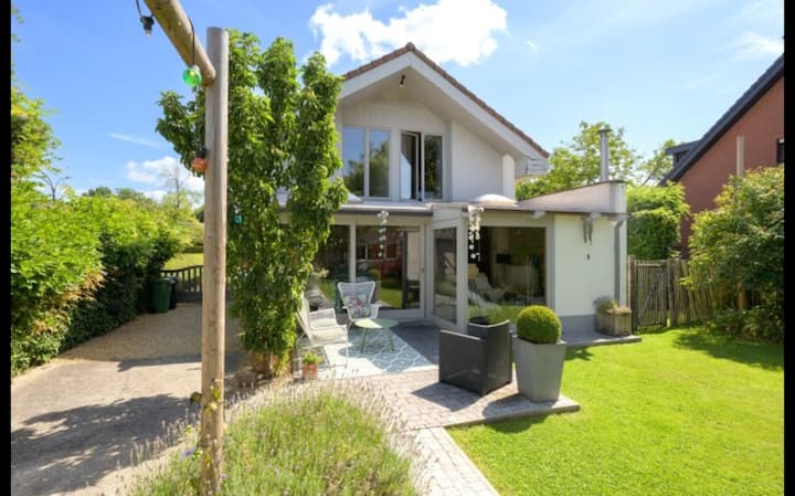 Tomorrowland Beautiful Villa - Boom