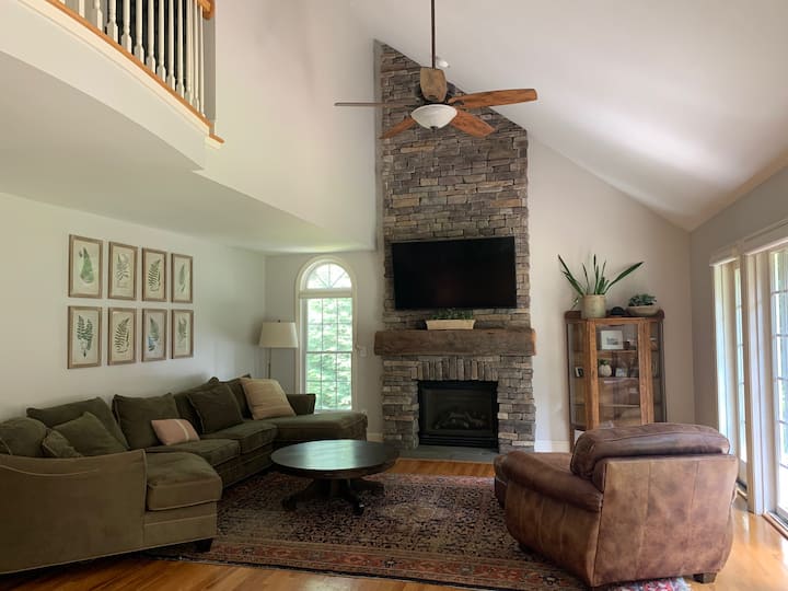 Saratoga Retreat - Saratoga Springs, NY