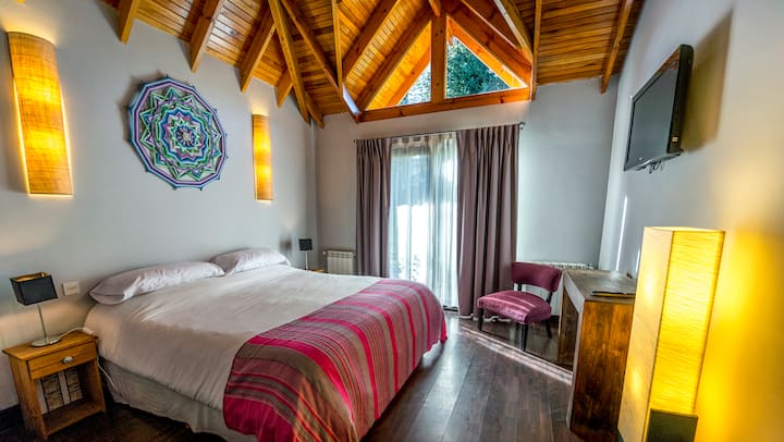 Hab. Triple En Arcanos Con Desayuno Incluido - Villa La Angostura