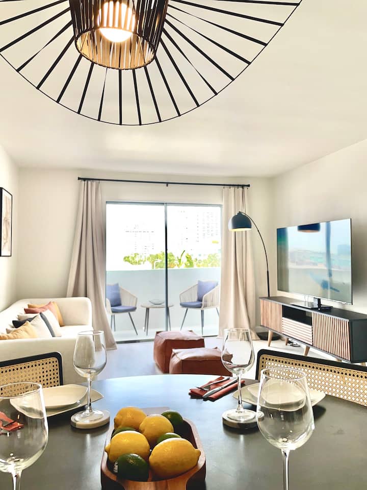 Zen Vibe On The Beach 700 Sqft - Miami Beach, FL