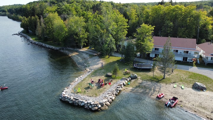 Just Loafin, Georgian Bay / Muskoka Area Cottage - Midland