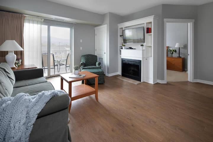 2 Bedroom Suite With Spa Bath & Balcony - Cannon Beach