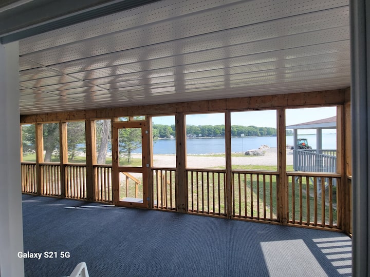 7-11: Lake Beach Kayaks Fishing Swim: All Included - Midland