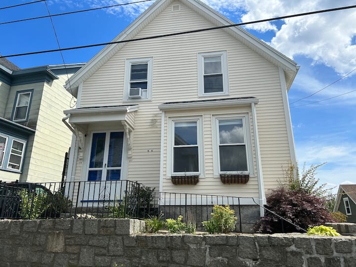 Entire House In Beautiful, Historic Gloucester - Manchester-by-the-Sea, MA