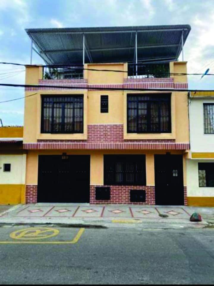 Apartamento Central, Bueno, Bonito Y Barato! - Ibagué