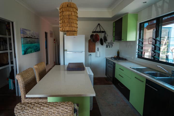 Towners Beach Shack- Footsteps To The Beach - Pottsville