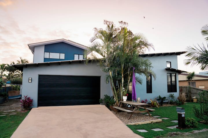 Towners Beach Shack- Footsteps To The Beach - Pottsville
