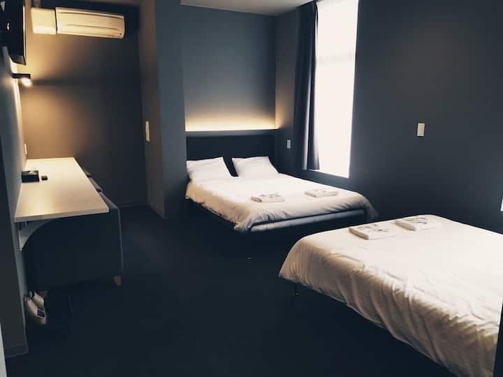 Private Room With Bath/free Wi-fi/free Space/namba - Osaka, Japan