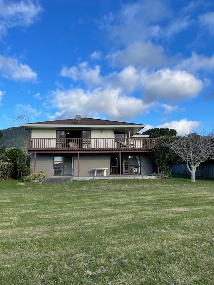 Family Fun On Pauanui Airfield - Pauanui