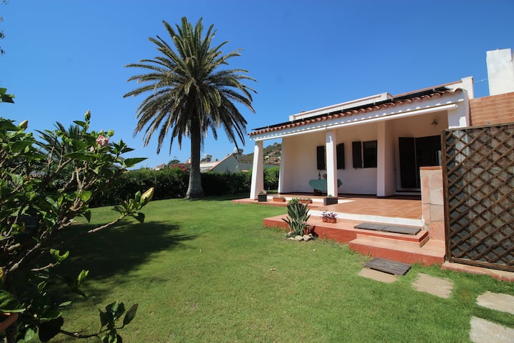 Villa Aurora In 2° Fila Al Mare - Costa Rei