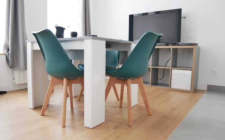 Appartement 2 Pièces, Entièrement Refait à Neuf - Lille