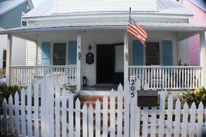 Heart Of Southport Wow Cottage - Bald Head Island, NC