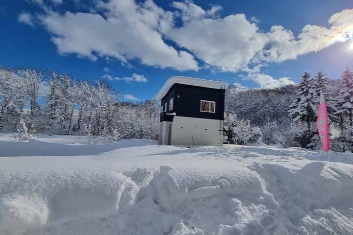 Furano Hidden Hill【fhh/healed By The Forest】 - Hokkaido