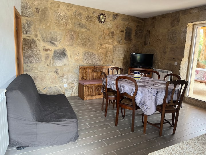 Charmante Maison En Pierre - Lara