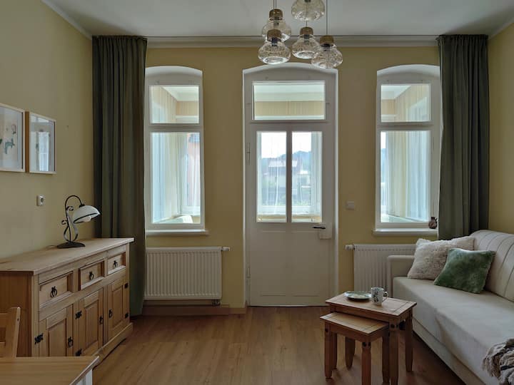 Felsenzauber: Romantisches Apartment In Gohrisch - Saxony