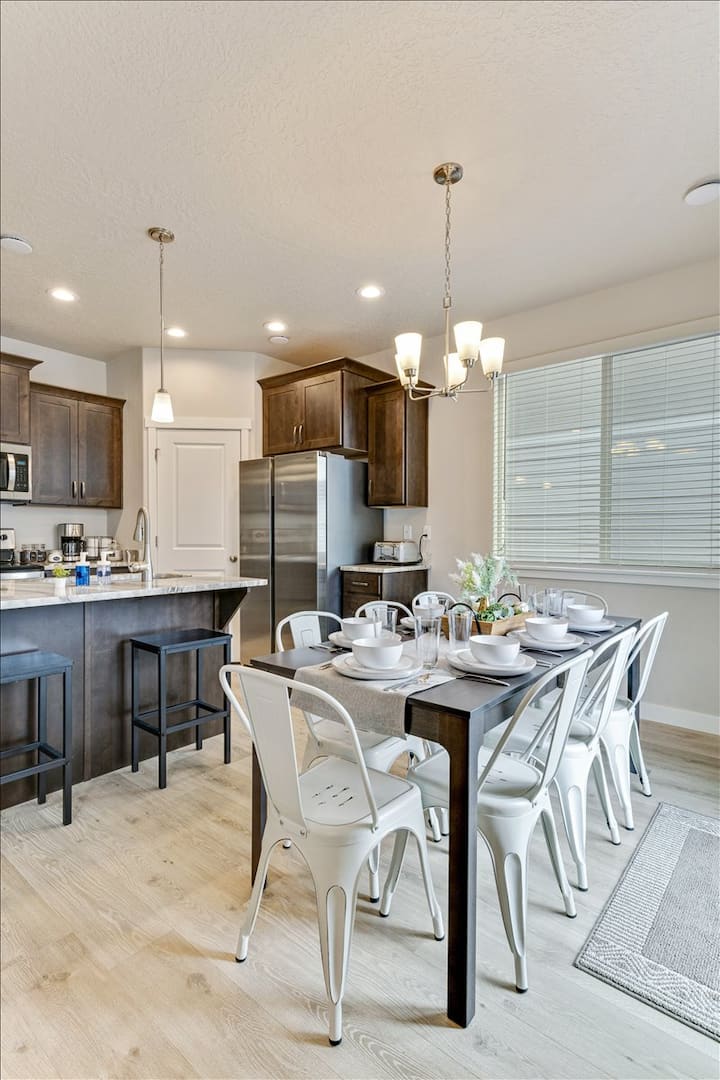 Extended Stay Discount! Garage! Pets Welcome! - Lehi, UT