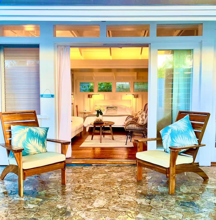 Kailua's Premier Private Luxury Beach Bungalow - Kailua, HI