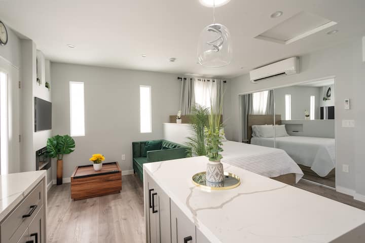 Lax Studio/queenbed/full Kitchen/near Sofi Stadium - El Segundo, CA