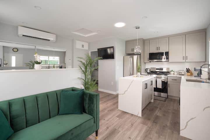 Lax Studio, Washer&dryer: Sofi, Kia Forum, Lax - Los Angeles, CA