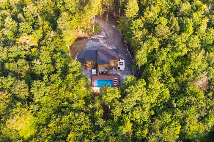 Luxury Chalet, Cottage, Large Groups, Ski Hill - Mont-Tremblant