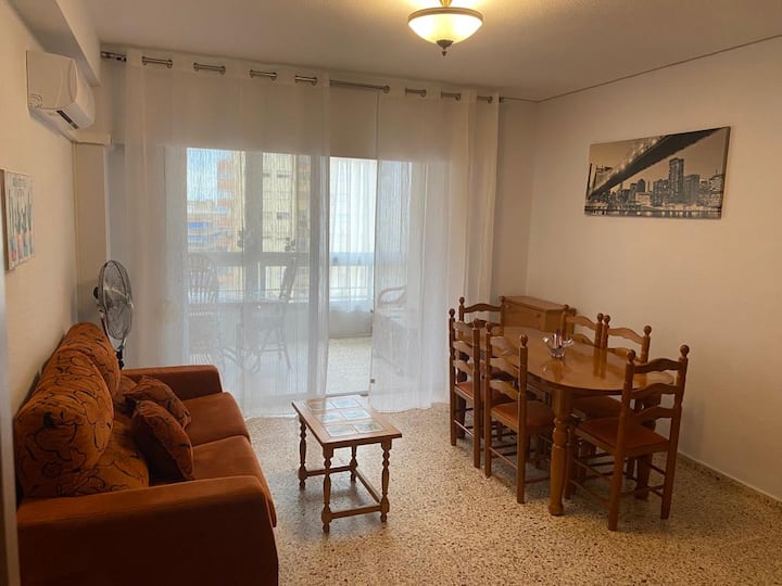 Gran Ventilación, Fresco,muy Bien Equipado, Garaje - Gandia