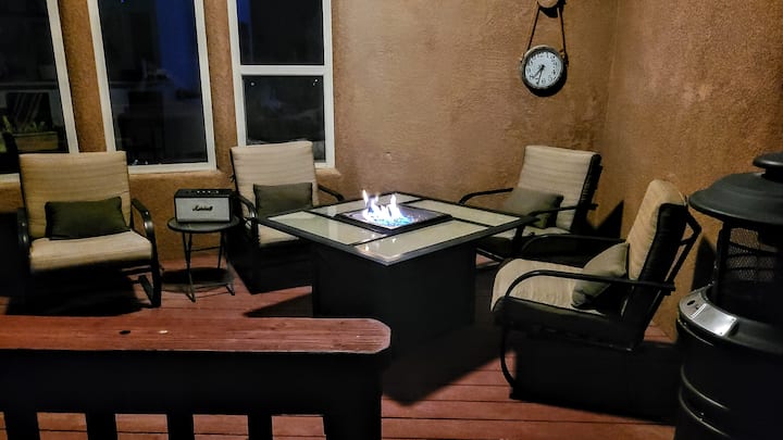 Sunset Room Getaway - Corrales, NM