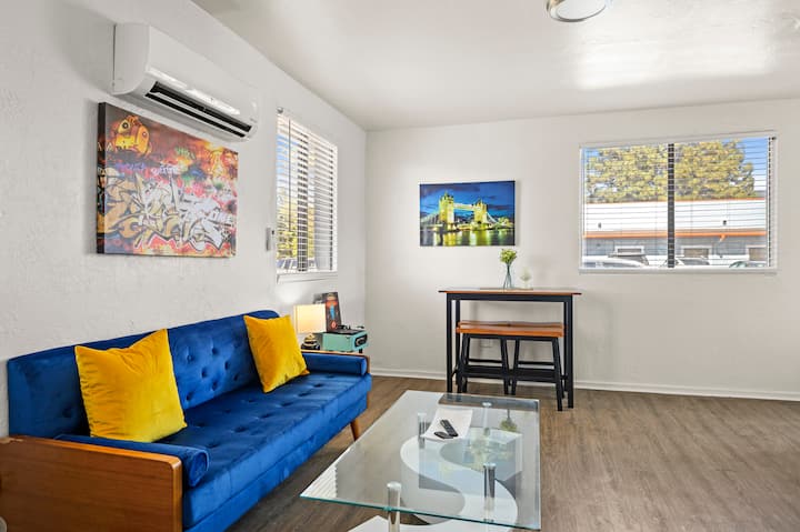 Downtown Blueberry Bungalow W/fenced Yard & Ac - Flagstaff, AZ