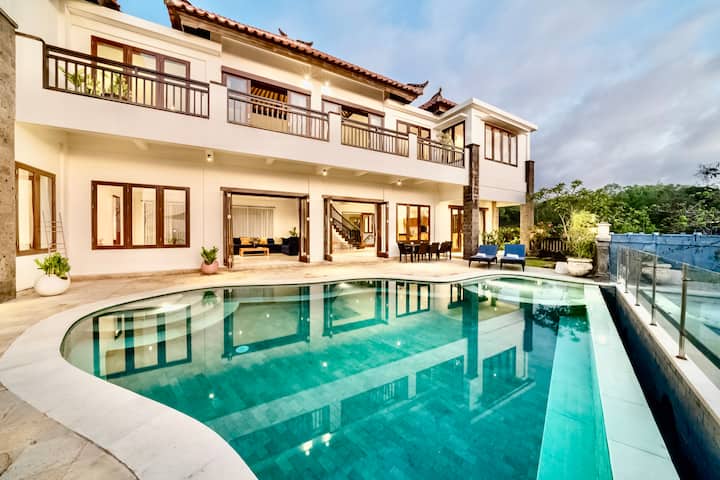 Luxury Ocean View Villa | 5-br | Priv. Gym & Pool - Jimbaran