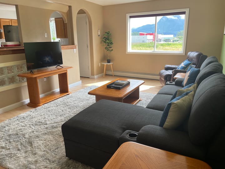 Anchors Aweigh Inn - Valdez, AK