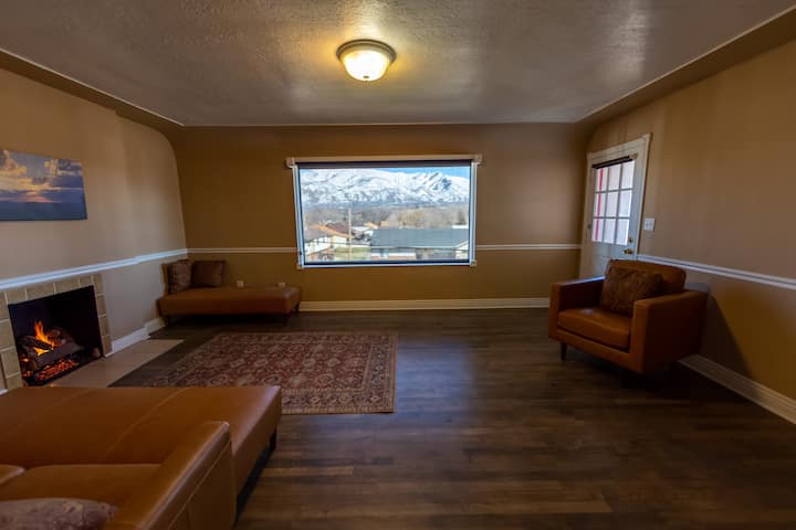 Comfy, Quiet, Private Home - Layton, UT