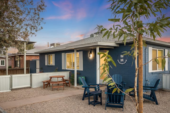 Biltmore Blue Bungalow W/heated Pool, Fenced Yard - Phoenix, AZ