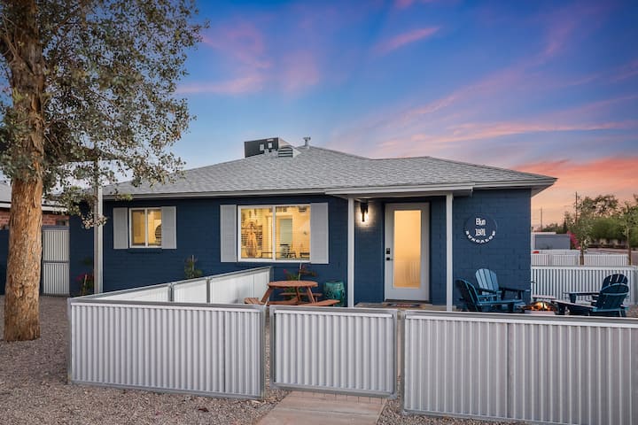 Biltmore Blue Bungalow W/heated Pool, Fenced Yard - Phoenix