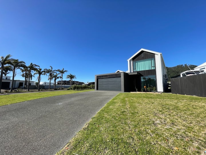 Waterways Living In The Quay - Pauanui