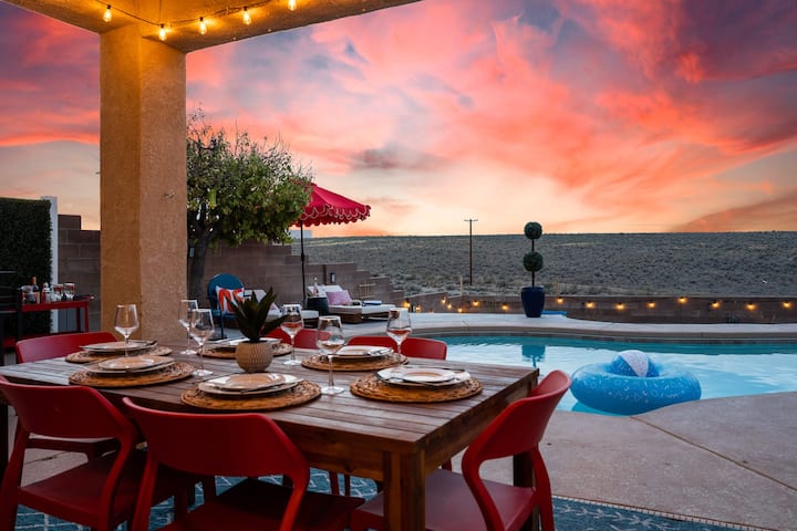 Desert Views, Heated Pool/spa, Gameroom, Sleeps 10 - Albuquerque
