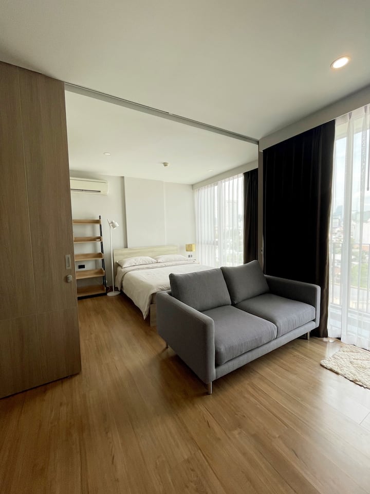 Room 75 : Splendid & Peaceful Space In Aree - Bangkok