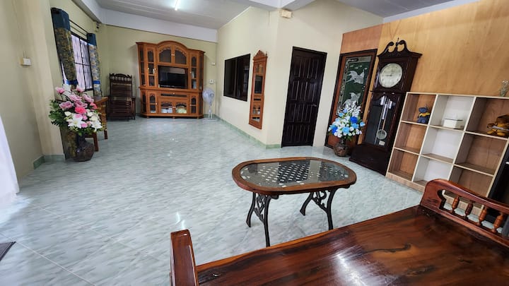 Mp Raiwan - Bang Lamung District