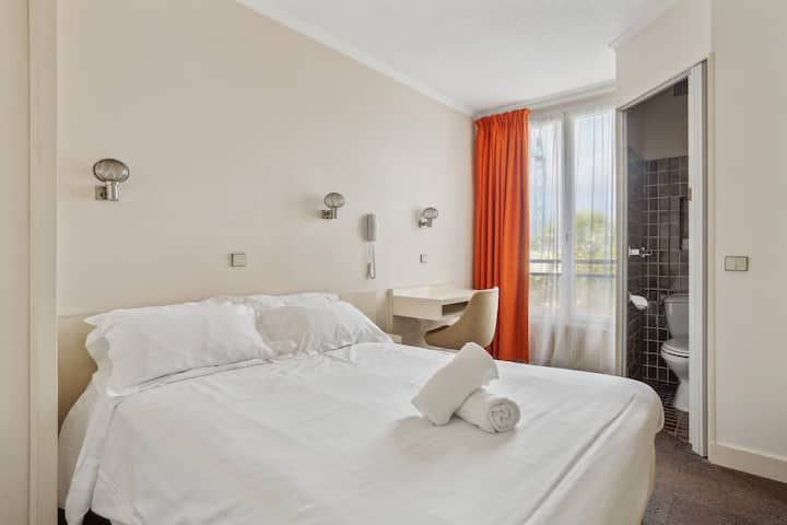 Chambre Double Standard Douche / Toilette Privée. - Vincennes