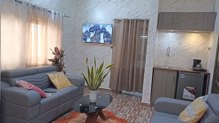 Charmant Studio - Cotonou