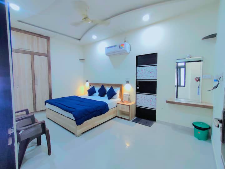 Hilltop Residency Deluxe Room - Sawai Madhopur