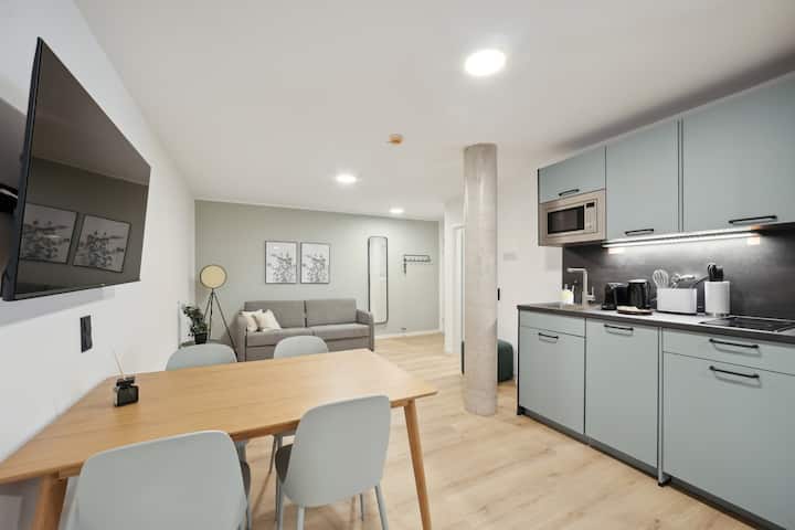 Limehome Nuremberg Celtisplatz | Suite + Sofa Bed - Núremberg