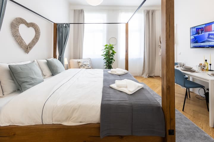 Deluxe 1 Bedroom Suite L 5 Min Walk To Schönbrunn - Wien
